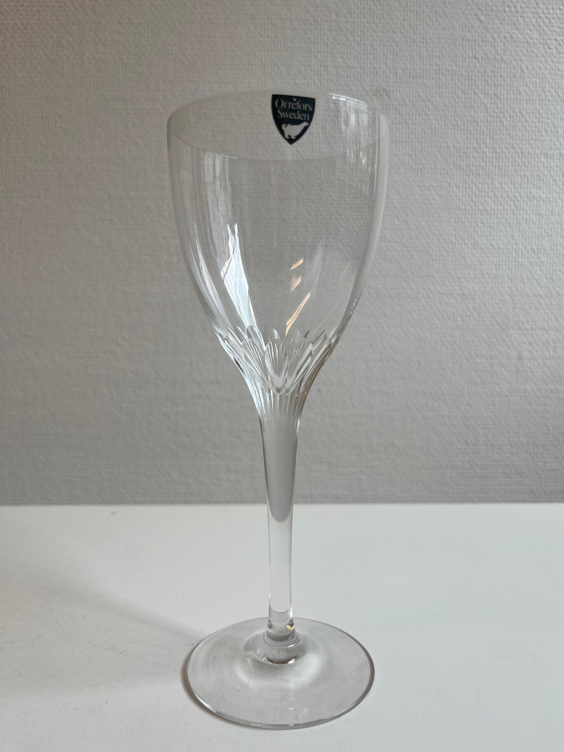 Orrefors - Lisbeth - Vinglas Design Erika Lagerbielke — Glasprinsen